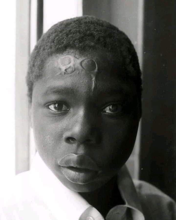 Marca do colonialismo: "Ferro em Brasa". Chagalane, Moçambique, 1973 ...
