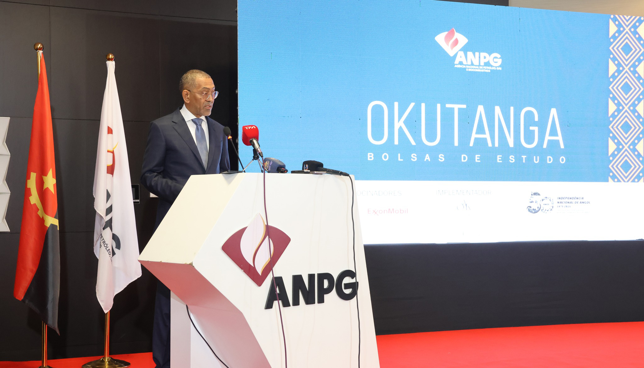 ANPG lança programa de bolsas "Okutanga" - Revista Outside