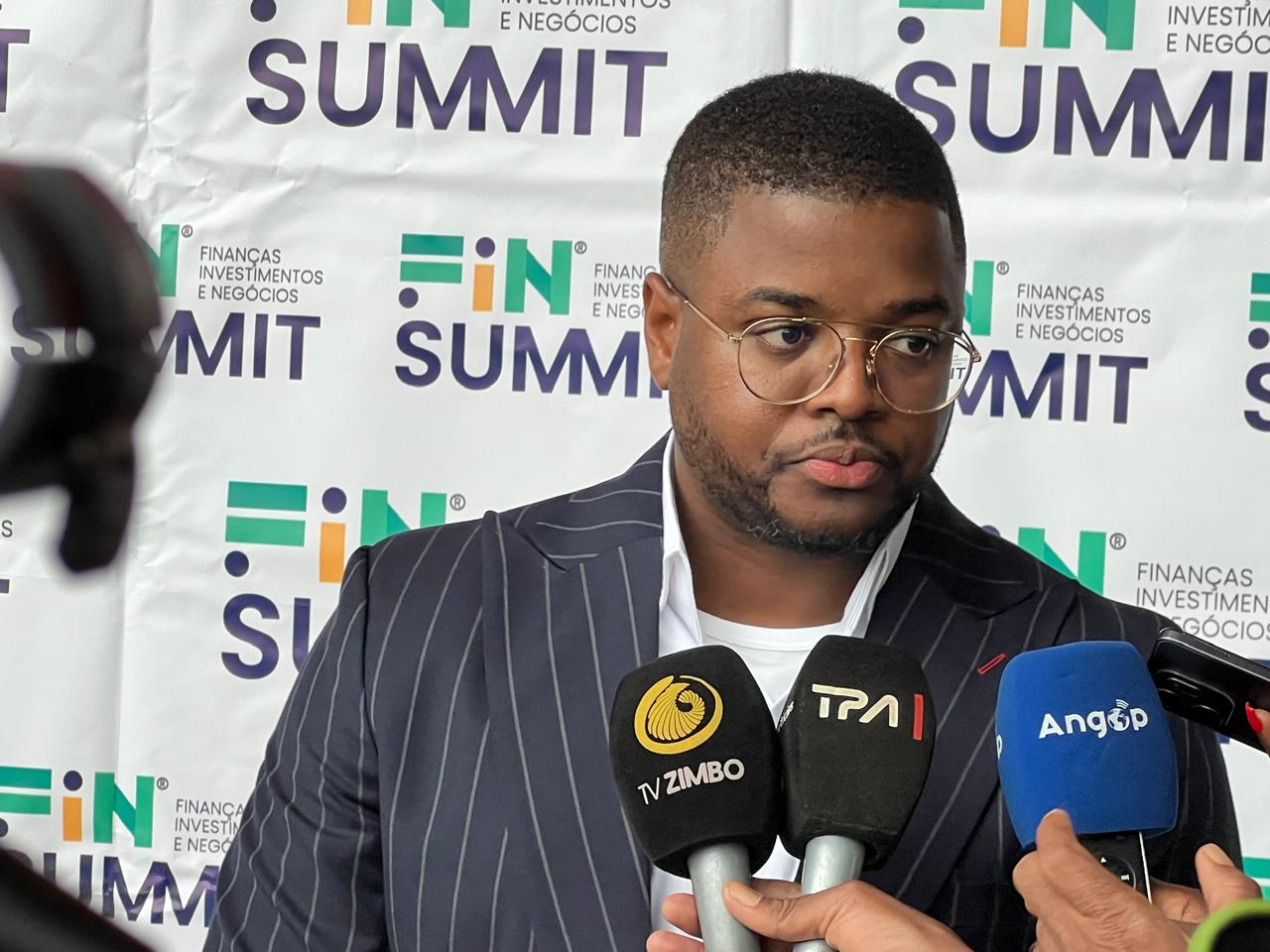FIN Summit 2025 reúne 6 mil participantes em reflexão sobre literacia ...